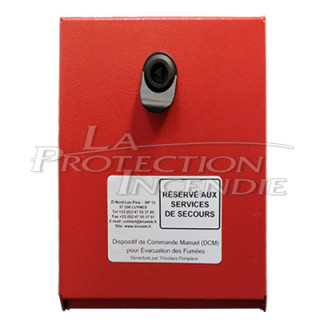 Protective housing for mechanical winch